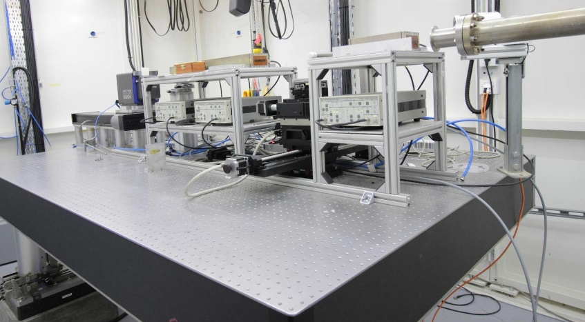 XAFS/XRF (X-RAY ABSORPTION FINE STRUCTURE AND X-RAY FLUORESCENCE ...