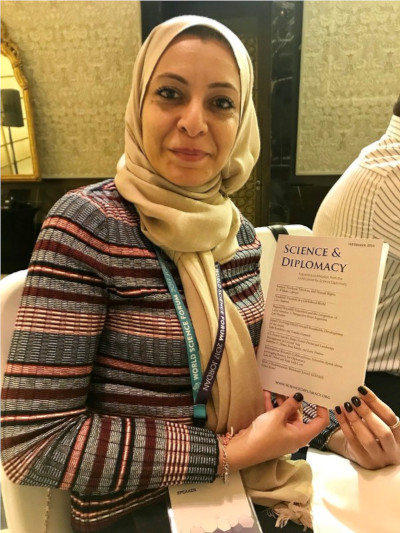 Gihan Kamel awarded the John Wheatley Award 2025 | SESAME | Synchrotron ...