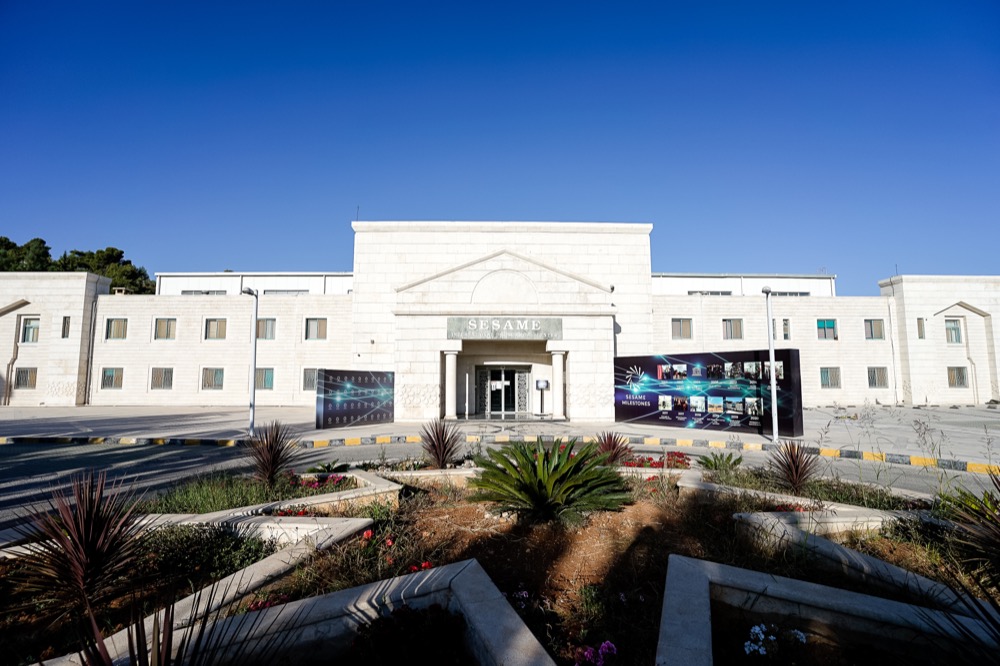 SESAME: THE FIVE YEARS’ ROAD AHEAD | SESAME | Synchrotron-light for ...